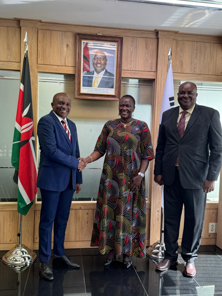 Bandari Maritime Academy CEO Dr. Katana Pays Courtesy Call to Kenyan ...